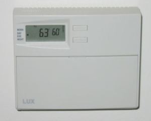 Lux TX500B PROGRAMMABLE Troubleshoot Guide - thermostat.guide