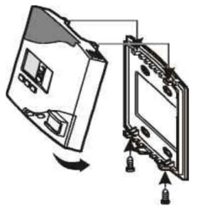 INNCOM e529.RF PROGRAMMABLE Thermostat User Manual - thermostat.guide